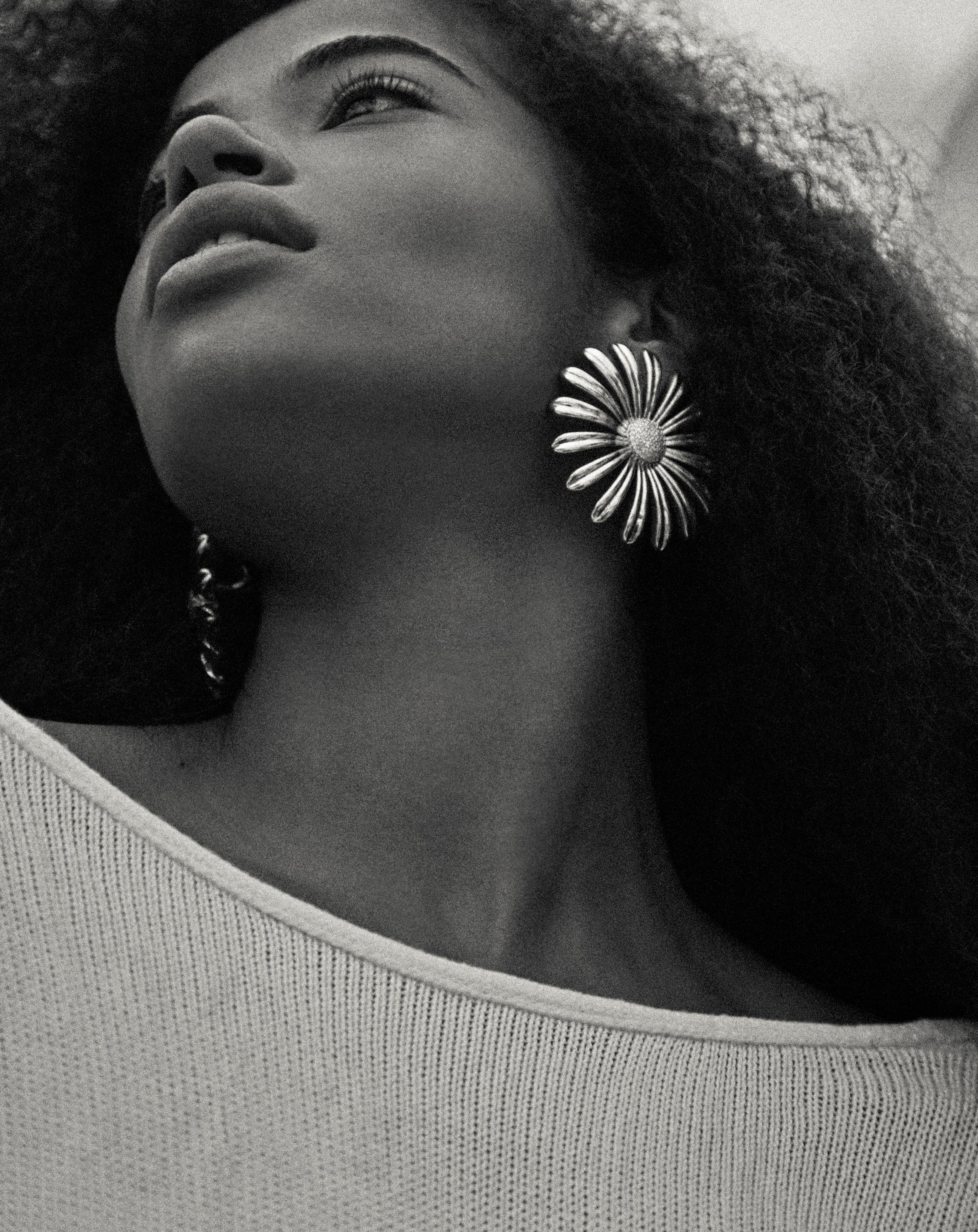 Sunflower Earrings – Romy London
